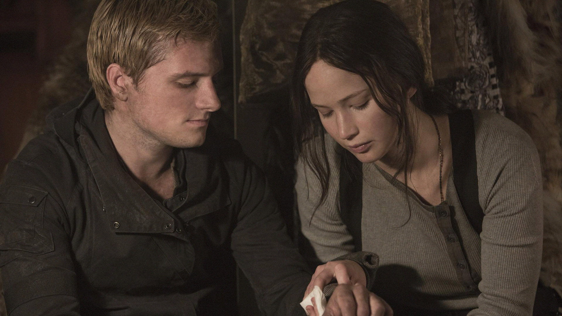 The Hunger Games Katniss And Peeta And Gale