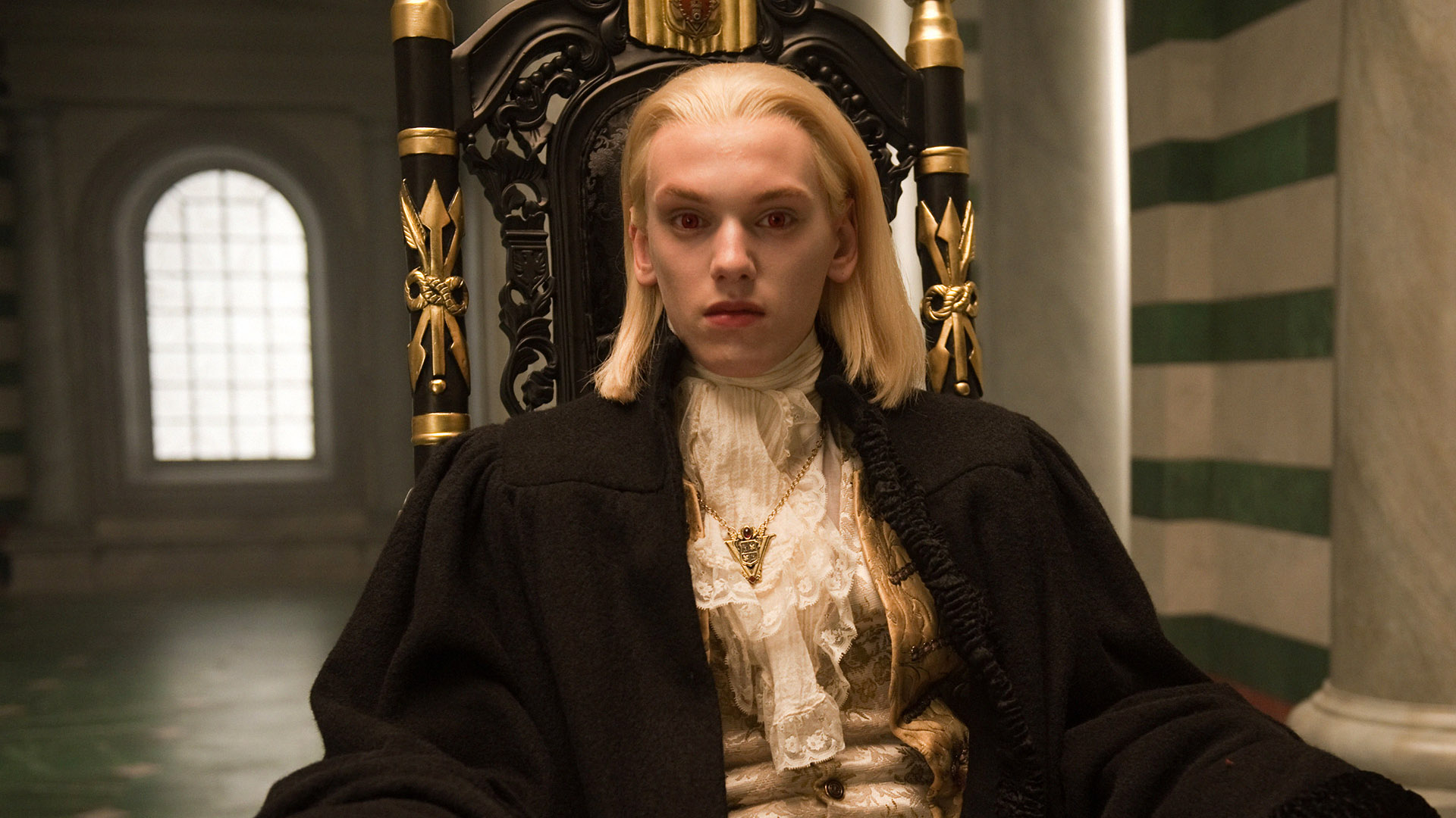 Jamie Campbell Bower's Unfiltered Thoughts on His Twilight Co-Stars